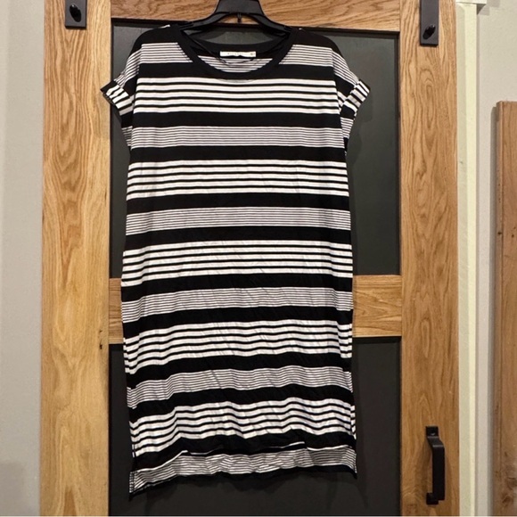 Ellison | Dresses | Ellison Black And White Striped Midi Dress Small ...